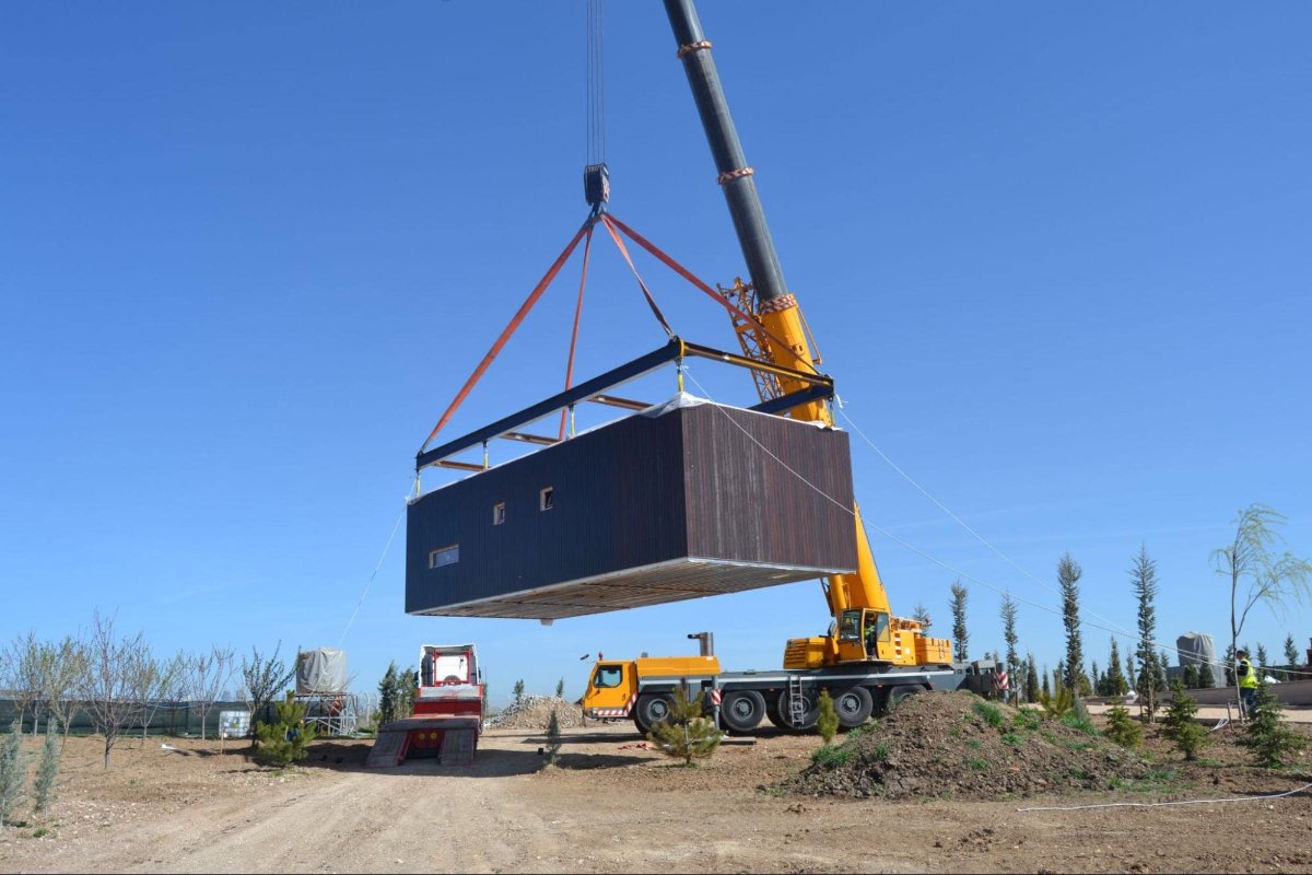 Benefits of Modular Buildings In Transportation | BOXX